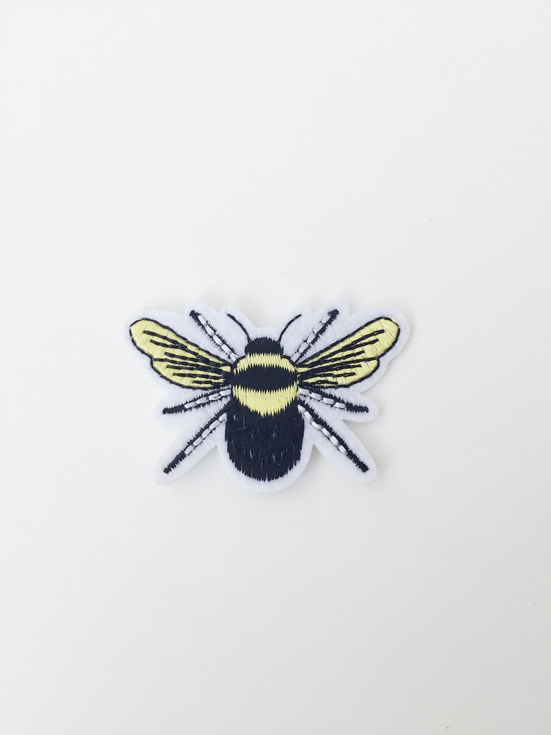 Queen Bee Iron-on Patch, Small Bee Embroidery, Queen Bee Motif, Bee ...