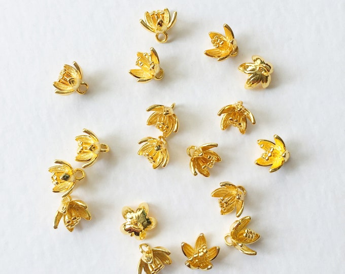 4 X Gold Plated Flower Charms Brass Flower Charms Tiny Flower Beads ...