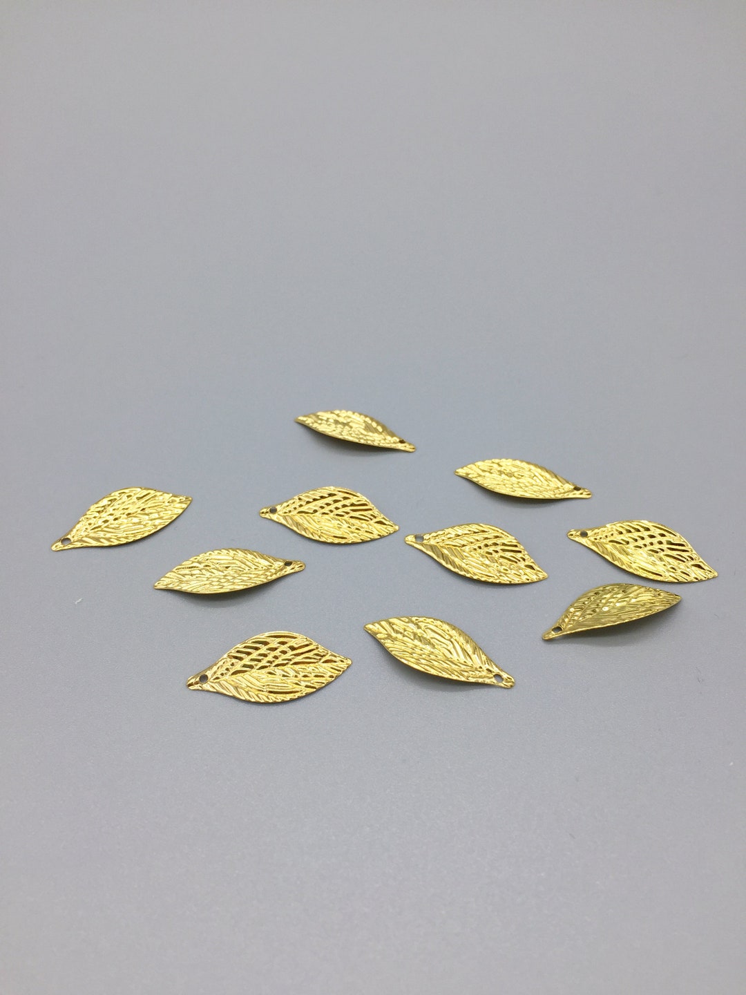 20 X Thin Gold Metal Leaf Charms, Embossed Gold Leaf Filigree for Tiara ...
