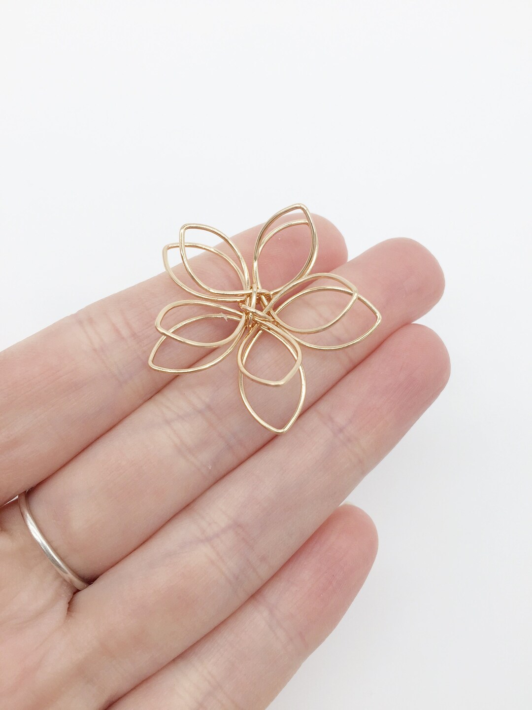 4 X 35mm Champagne Gold Flower Beads, Warm Gold Plated Openwork Flowers ...