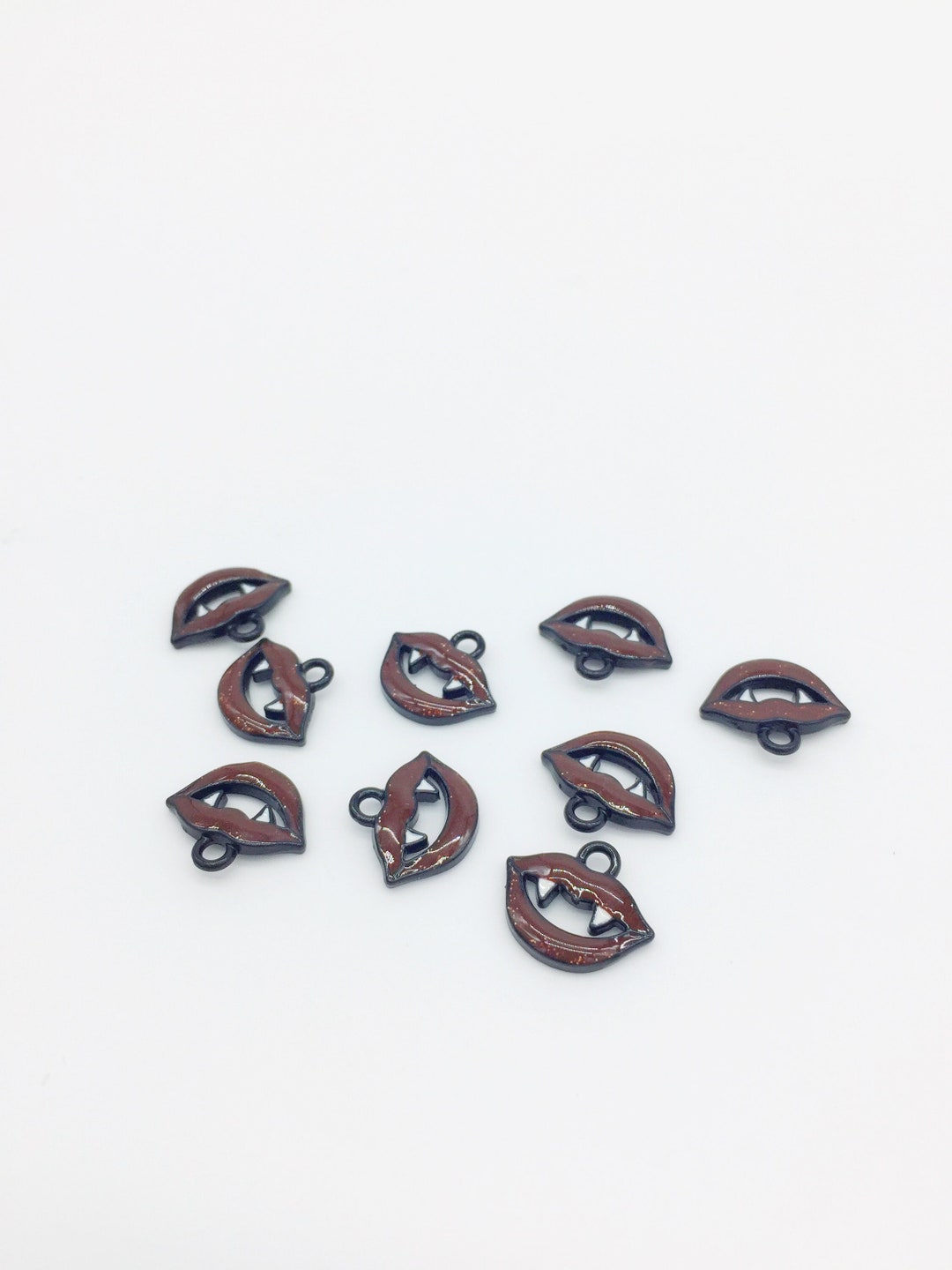 10 X Vampire Teeth Charms Enamel Coated Vampire Fangs Pendants Creepy ...