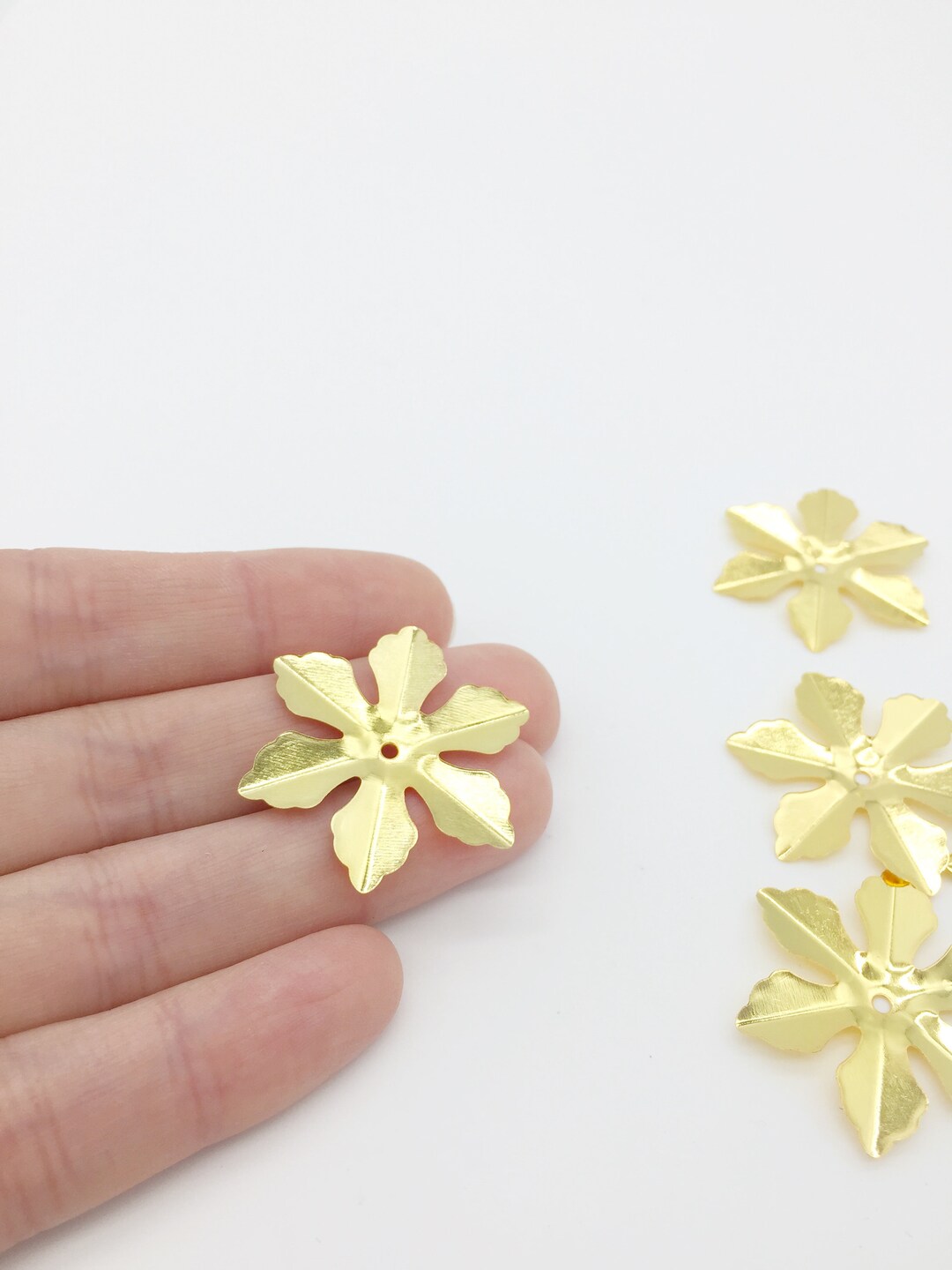 8 X Gold Tone Flower Beads, 33mm Metal Flower Beads for Tiara Making - Etsy