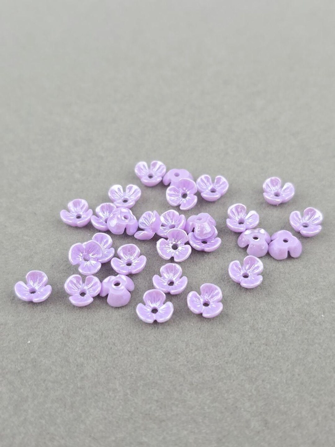 40 X Tiny Pearlised Lilac Flower Beads, Tiara Making Flower Beads ...
