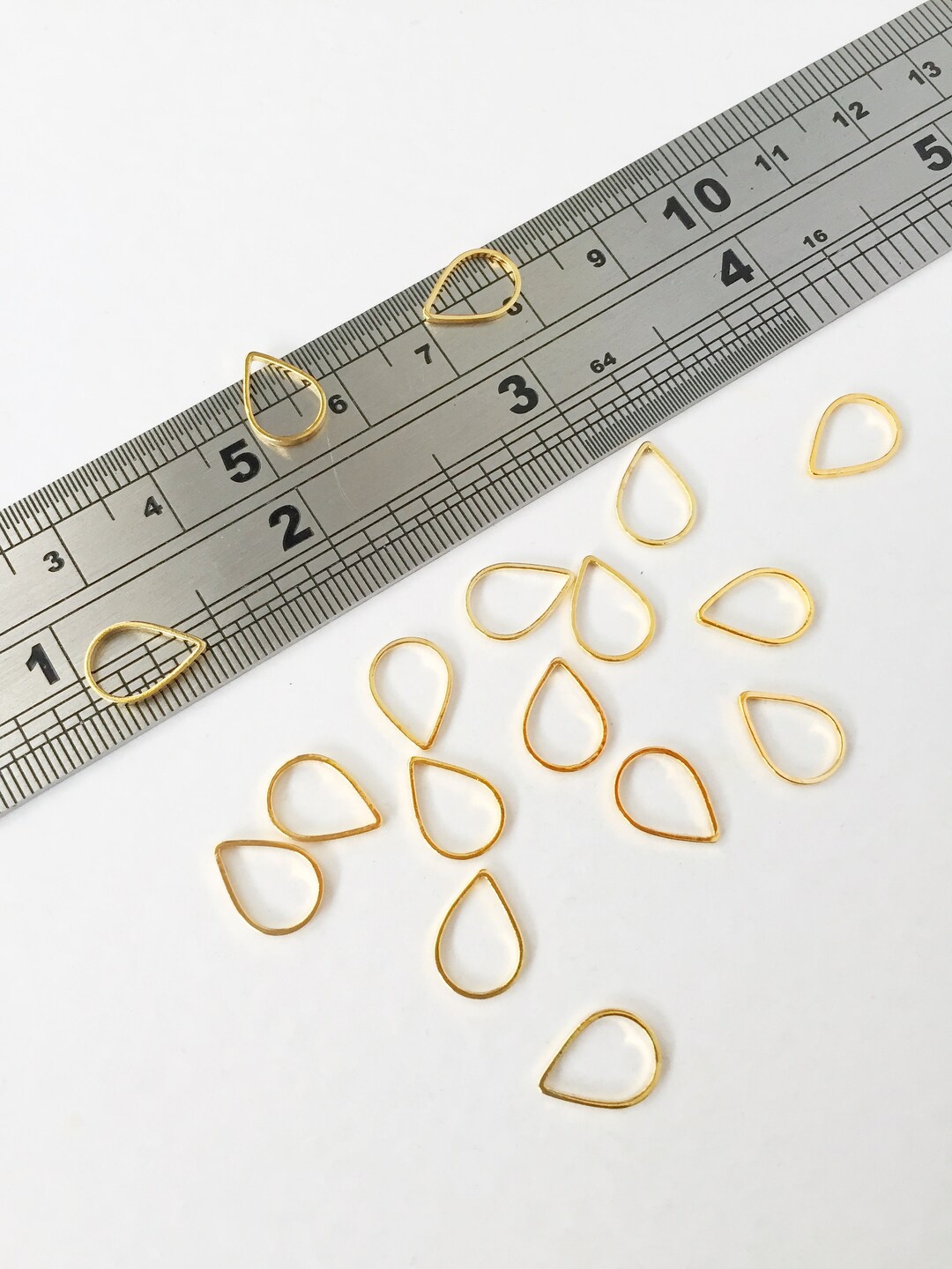 20 X Gold Drop Connectors, Gold Tone Drop Linking Rings, Teardrop Brass ...