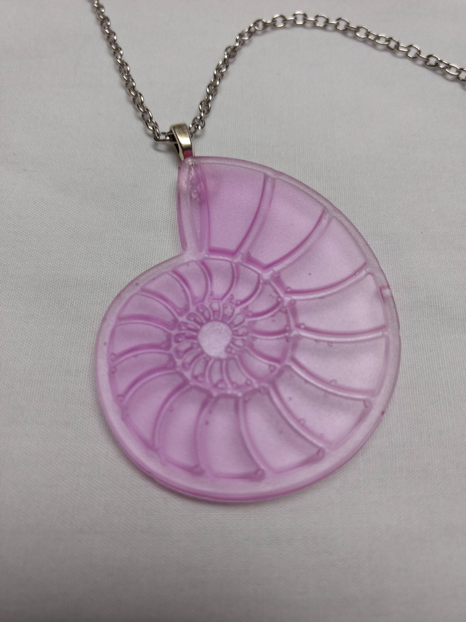 Large Glowing Spiral Shell Necklace - Etsy