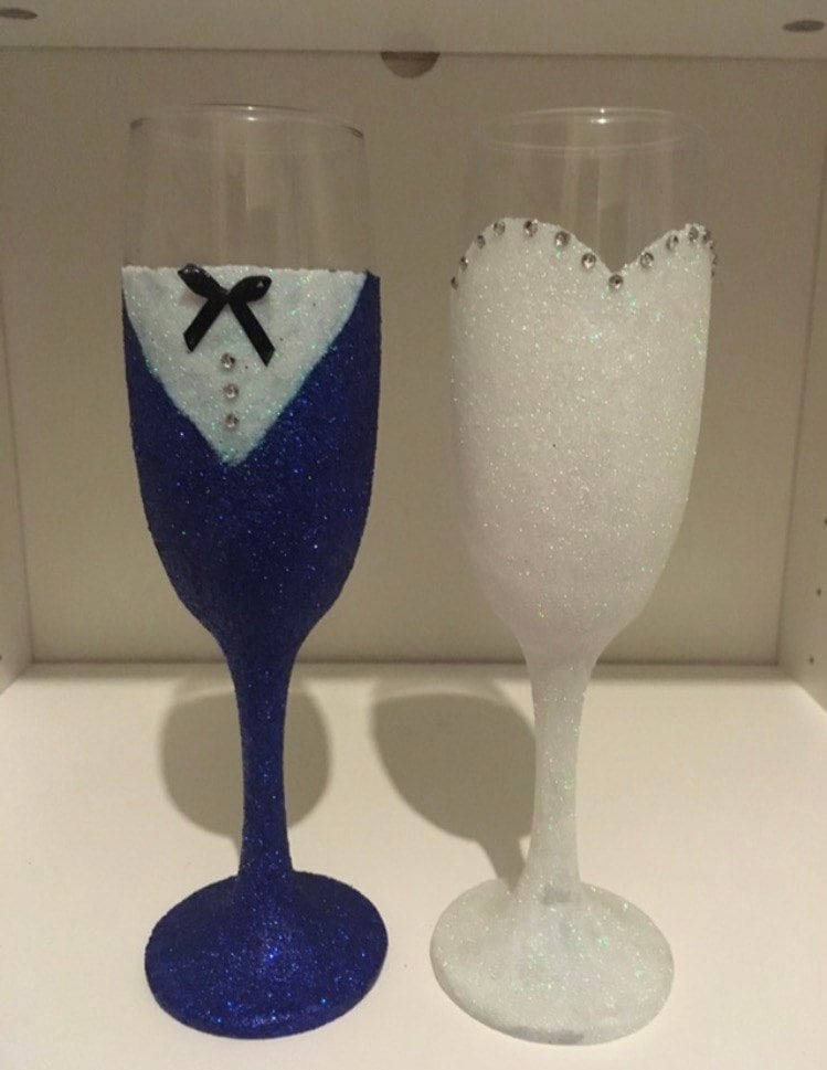 Wedding Glitter Glasses. Bride and Groom. Champagne Glasses - Etsy