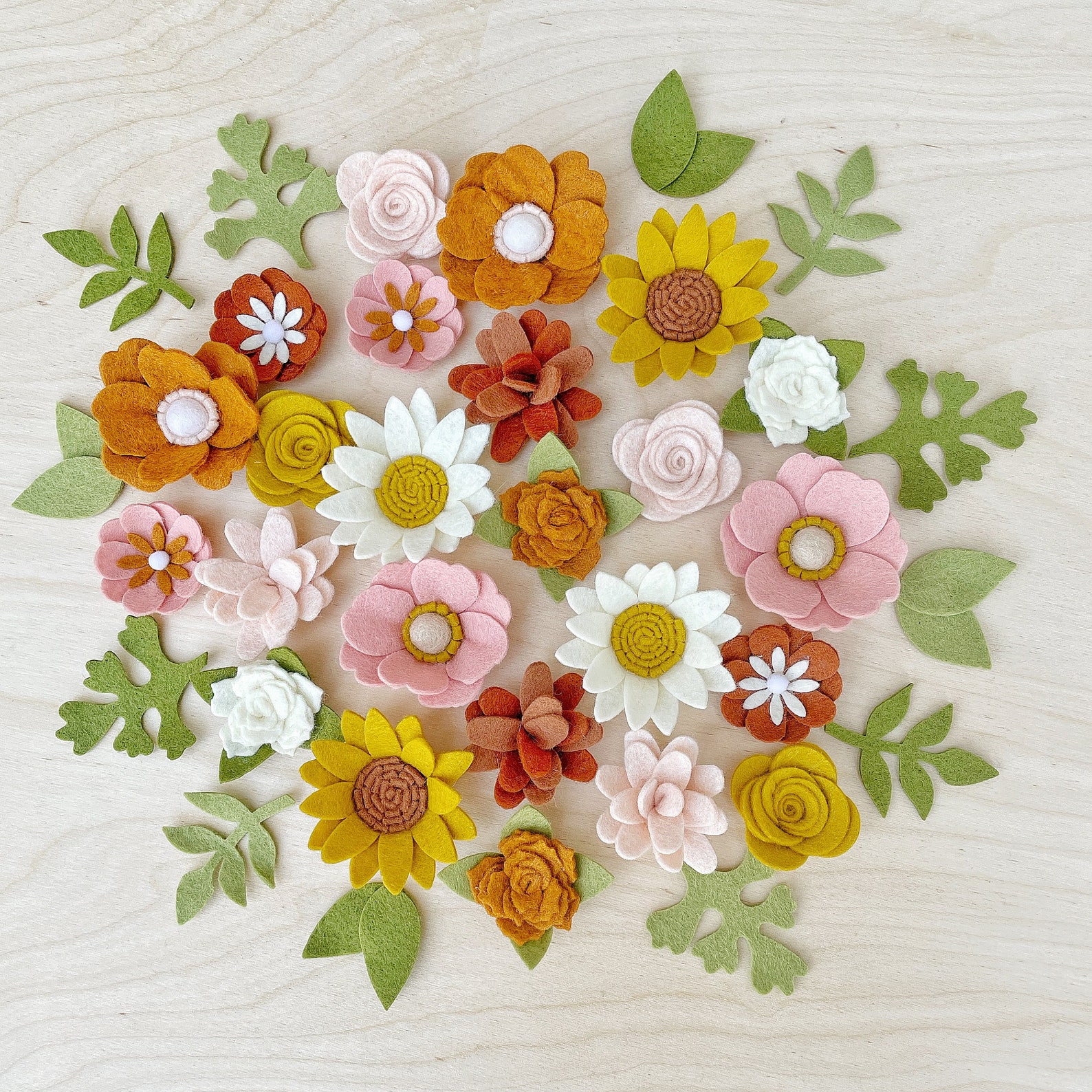 Felt Flowers / BLUSH LACE / Handmade Room Decor / Ready to Craft With ...