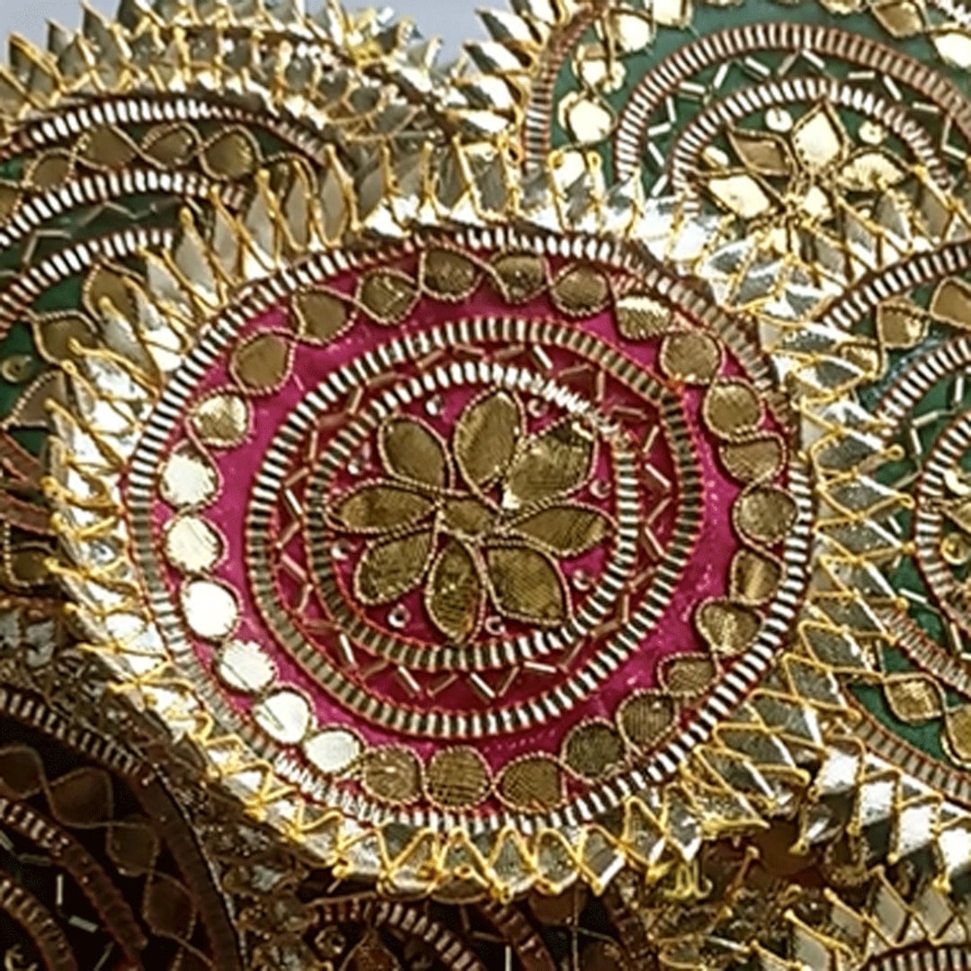 Indian Gota Patti Flowers: Embroidery Appliques, Craft Patches (25 ...