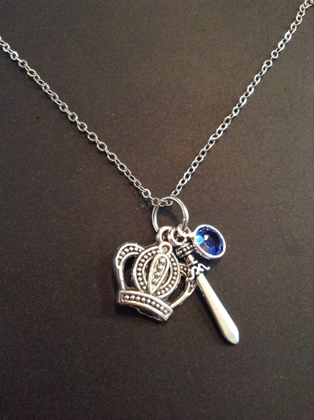 Francis Reign Necklace - Etsy