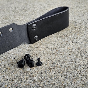 Offset Drop Leather and Kydex Belt Attachment - Etsy