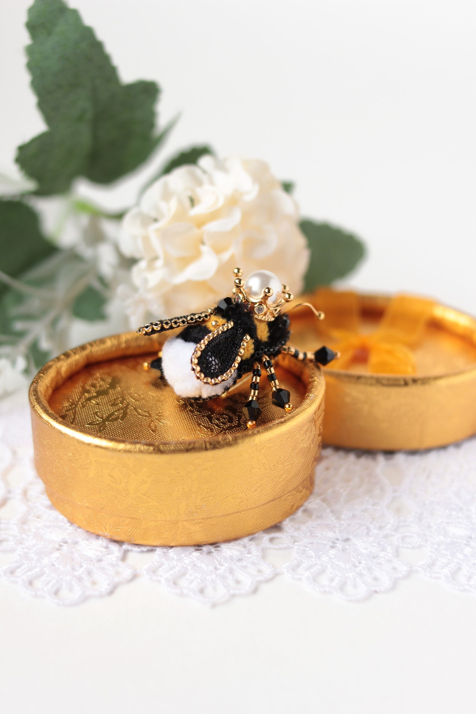 Queen Bee Brooch With Crown Embroidered Pin Insect Jewelry | Etsy