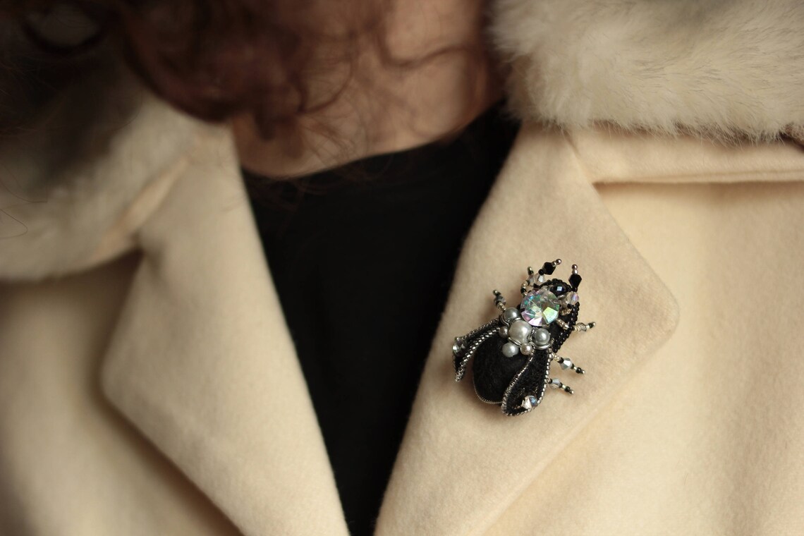 Embroidered Insect brooch Halloween gift Beetle brooch insect - Etsy España