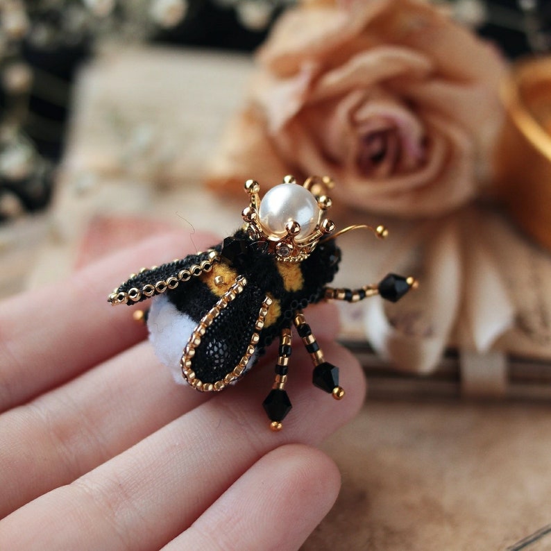 Queen Bee Brooch With Crown Embroidered Pin Insect Jewelry | Etsy