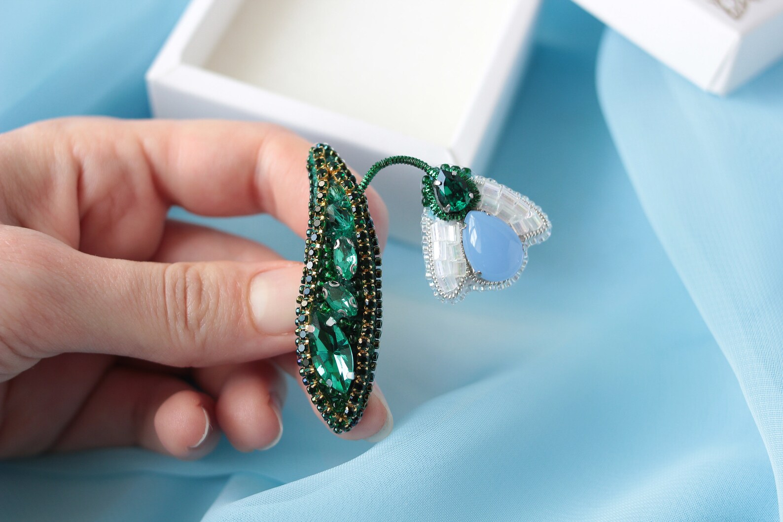 Snowdrop pin Embroidered brooch Spring Flower jewelry | Etsy