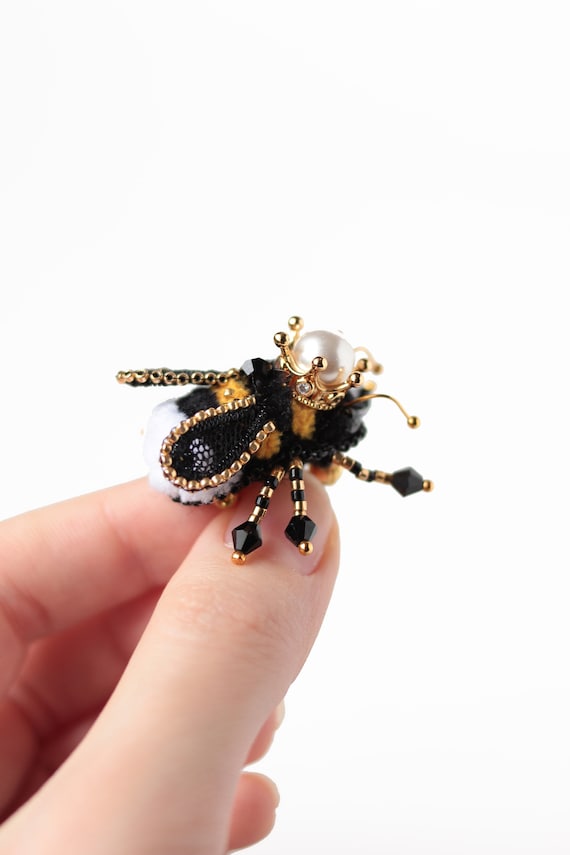 Queen Bee Brooch With Crown Embroidered Pin Insect Jewelry | Etsy