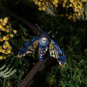 Death’s Head Moth Pin Halloween Insect Jewelry Hawkmoth Embroidered ...