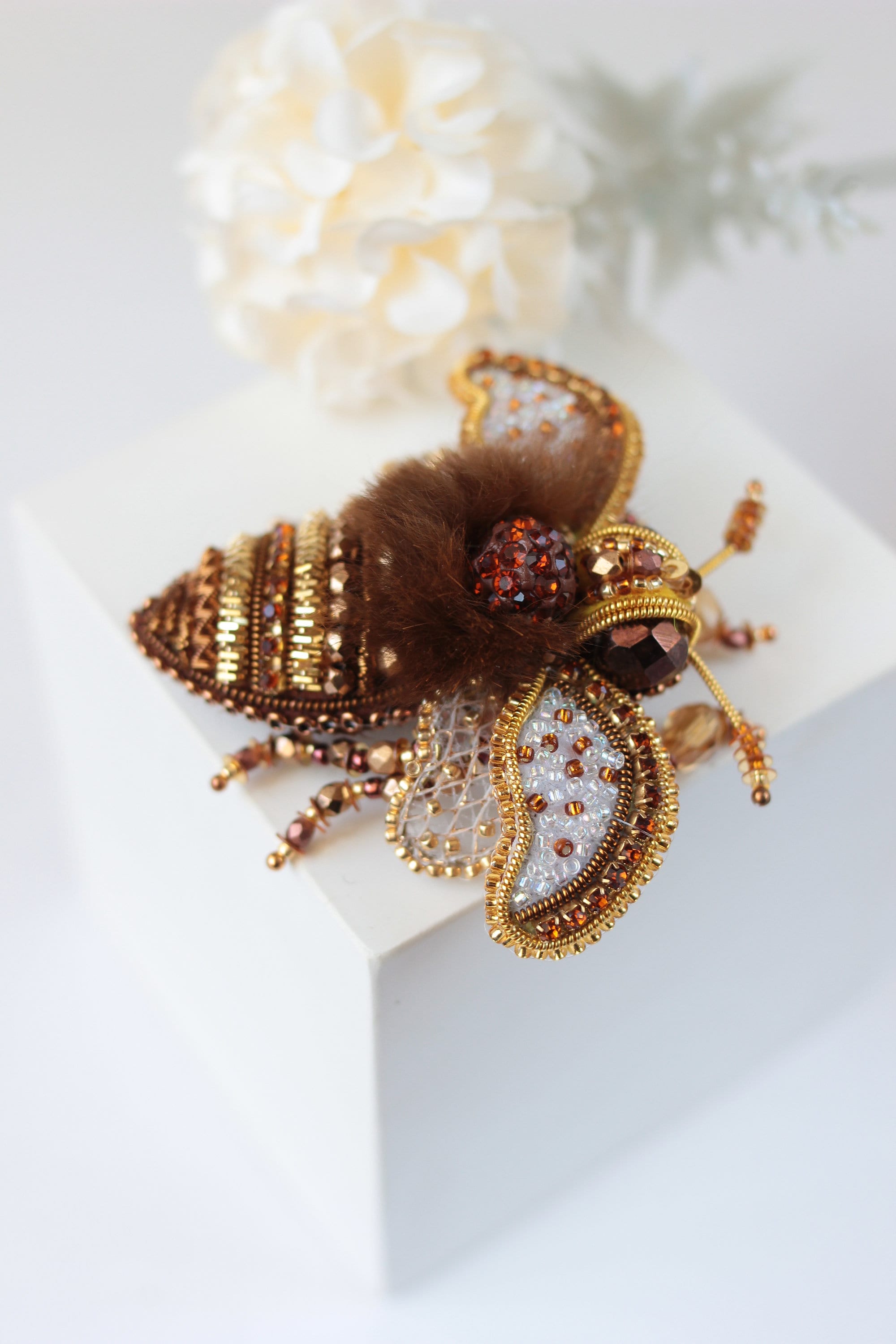 Big bee brooch Gold embroidered Insect jewelry Honey bee | Etsy