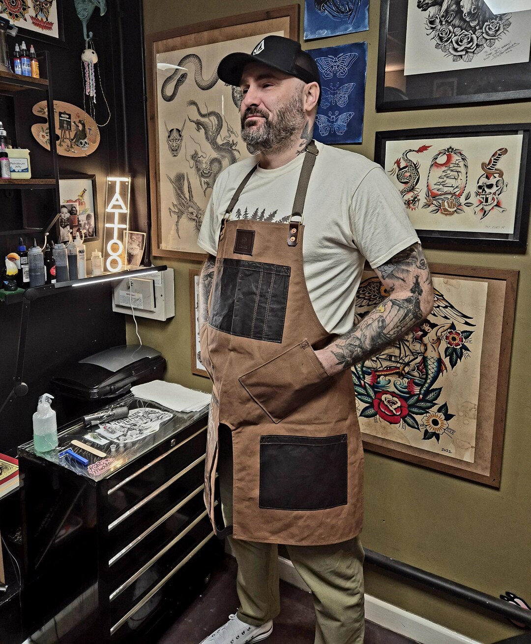 Tattooist Apron | Wipeable Touch Screen, Design Pocket! - Etsy