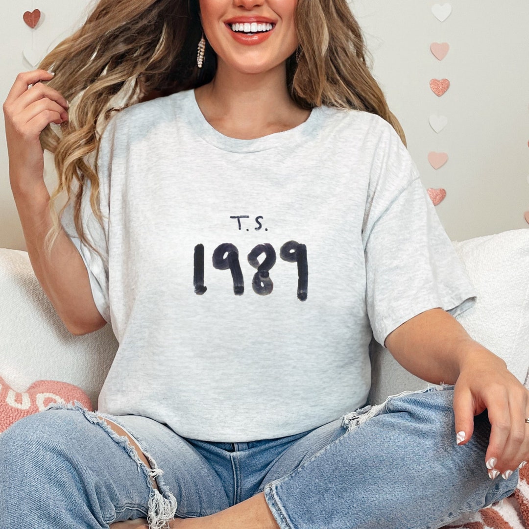 Taylor Swift 1989 T-shirt Taylor Swift Merch Swiftie T-shirt Swiftie ...