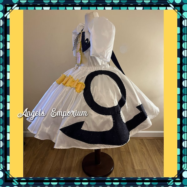 Chloe Costume - Etsy