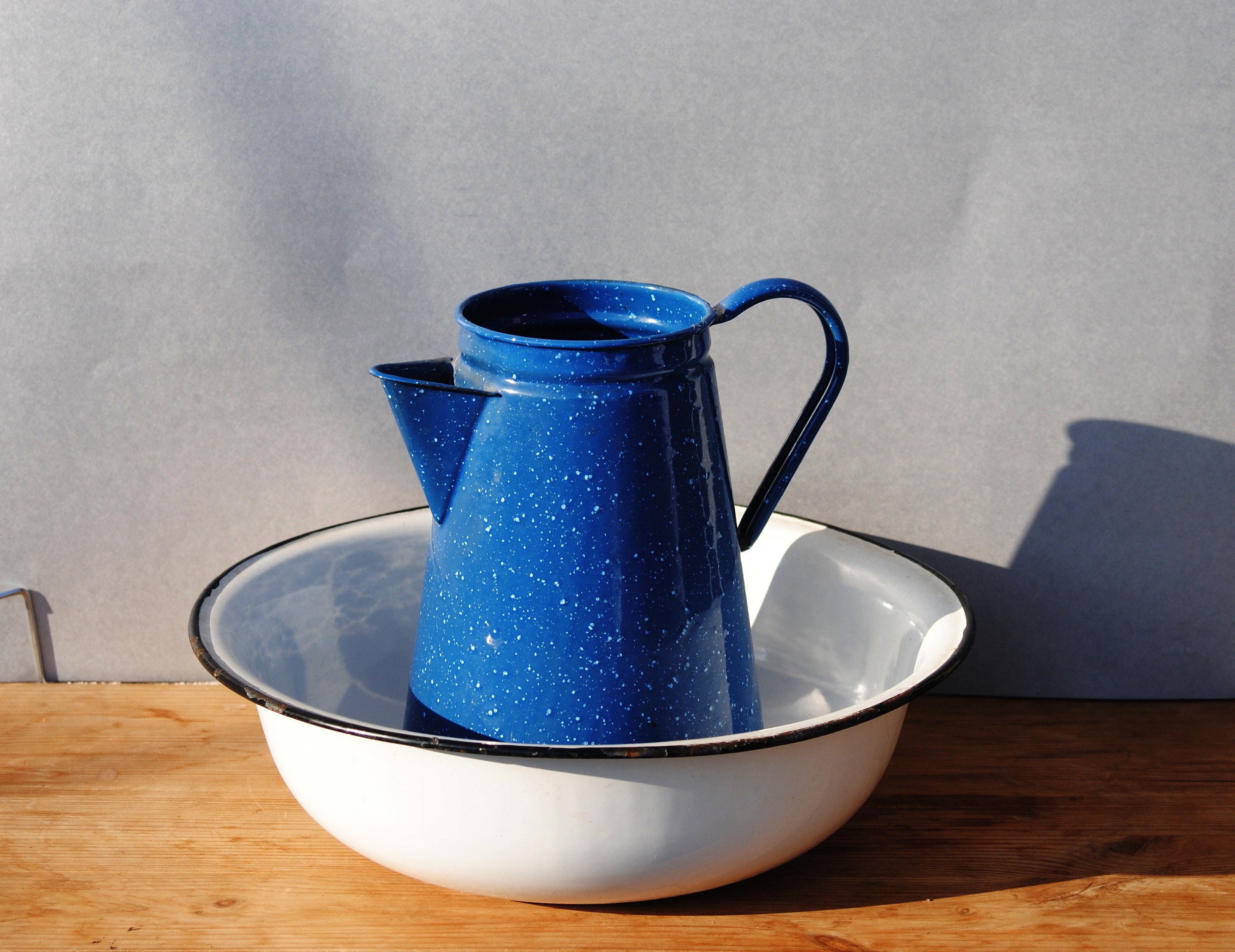 Blue Enamel Washing Jug, Washing Pitcher With White Washing Bowl, White ...