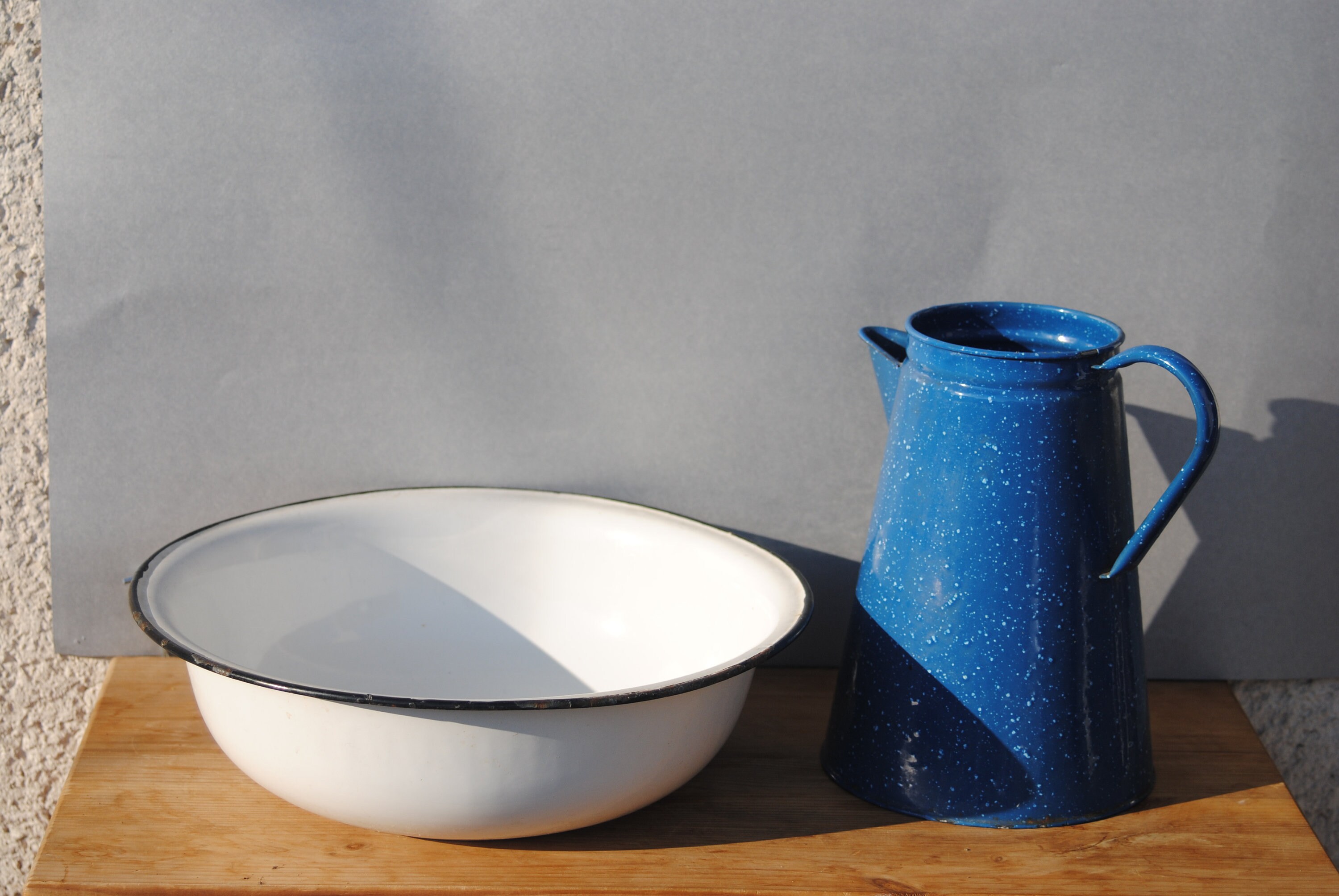Blue Enamel Washing Jug, Washing Pitcher With White Washing Bowl, White ...