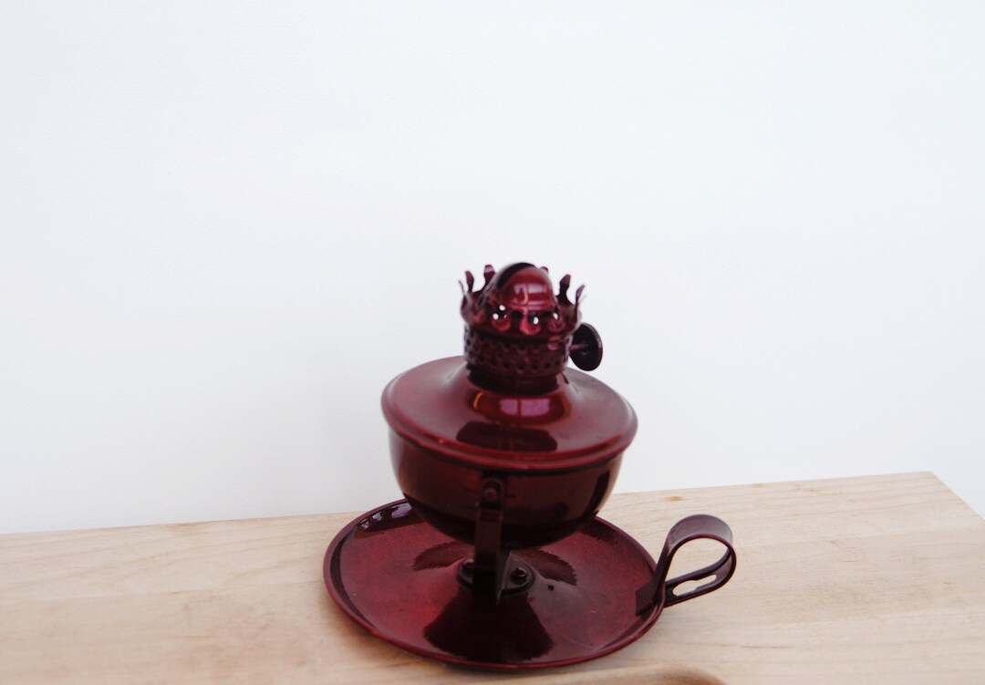 Vintage 1970s Kerosene Lamp, Oil Lamp, Burgundy Mauve Vintage Table ...