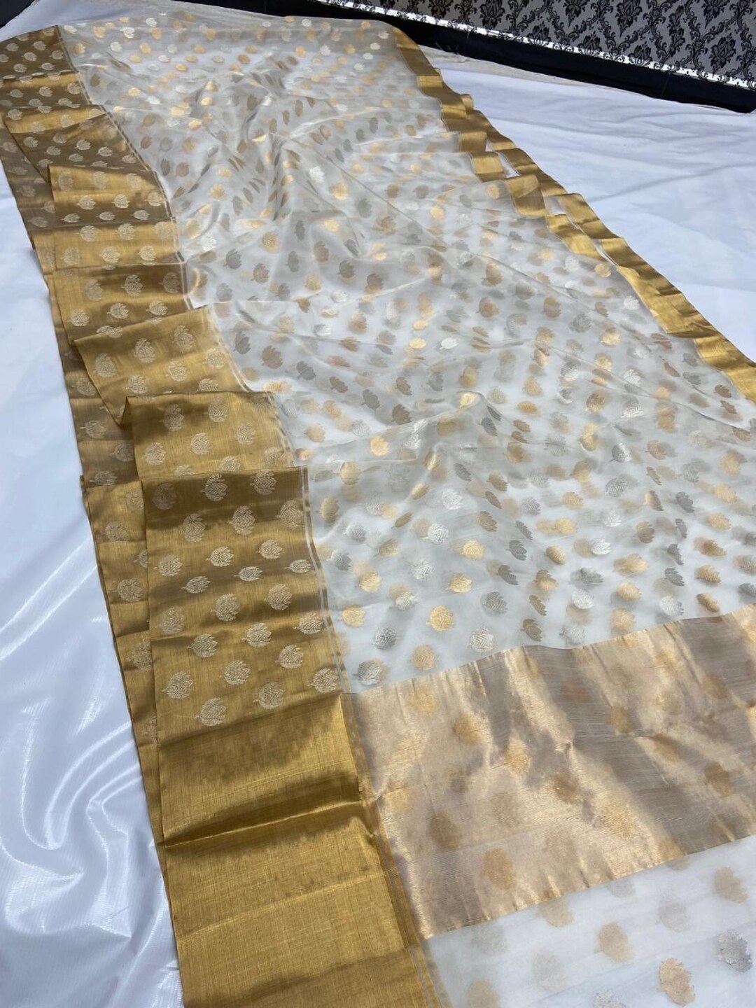 White Gold Pattu Sarees for Women Pure Silk Saree for Wedding Katan ...