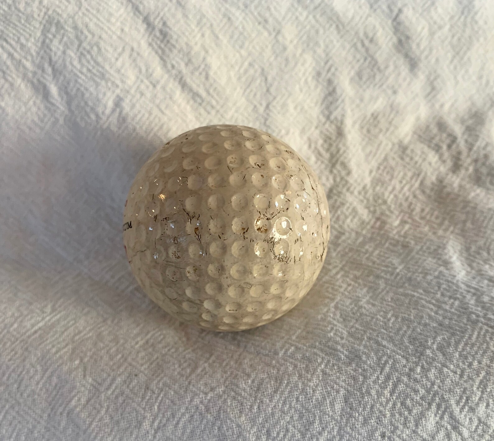 Vintage Golf Ball 1960's voit 100 Magnum 2 | Etsy