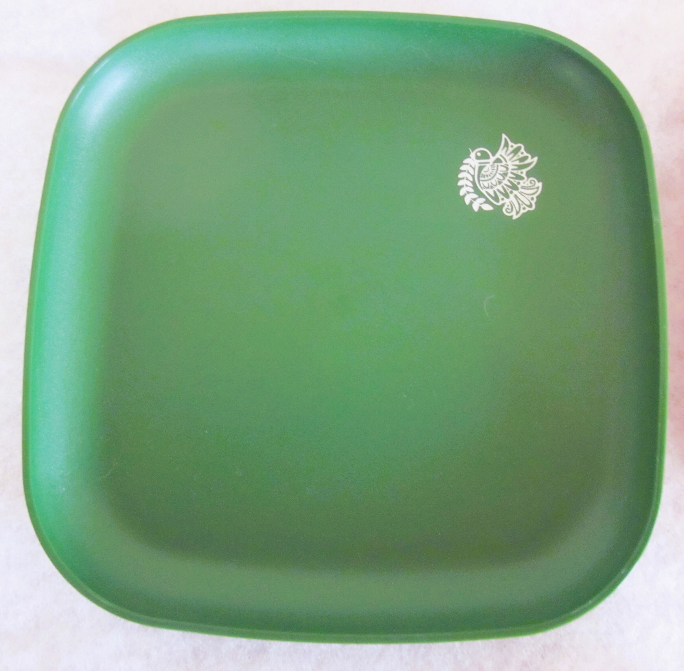 Sale-vintage Tupperware: 4 Stackable Plates-snowflakes & Doves, Tupperw ...