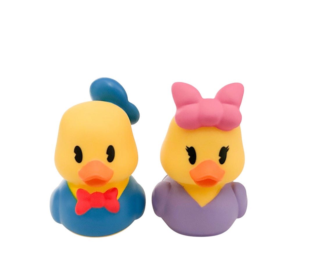 Royal Blue Duck Daisy Character Themed Yellow Rubber Duck Ducks ...