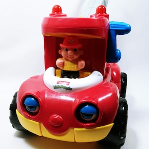 Fisher Price Little People Talking Fire Truck W/ Fireman Pretend Play ...