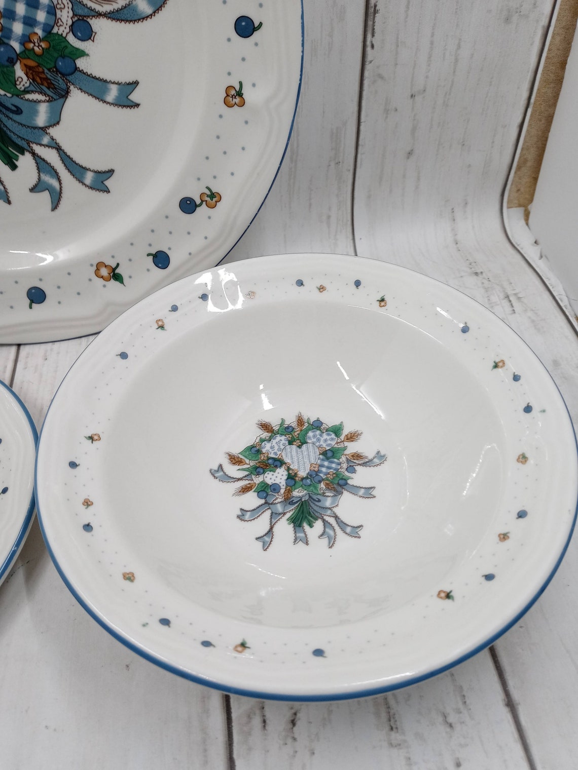 Vtg Blueberry Hearts Dinnerware by Tabletops Unlimited Hearts, Ribbon ...