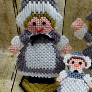 Vtg Thanksgiving Pilgrim Family Plastic Canvas Craft Set of 3 b5 - Etsy