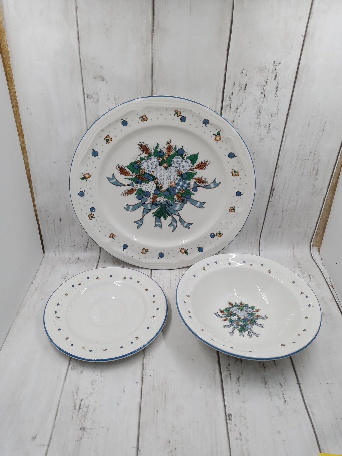 Vtg Blueberry Hearts Dinnerware by Tabletops Unlimited Hearts, Ribbon ...