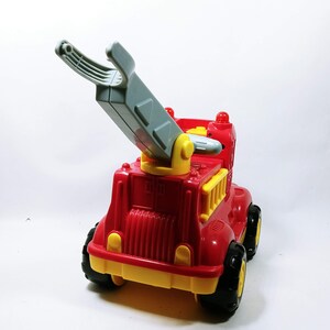 Fisher Price Little People Talking Fire Truck W/ Fireman Pretend Play ...