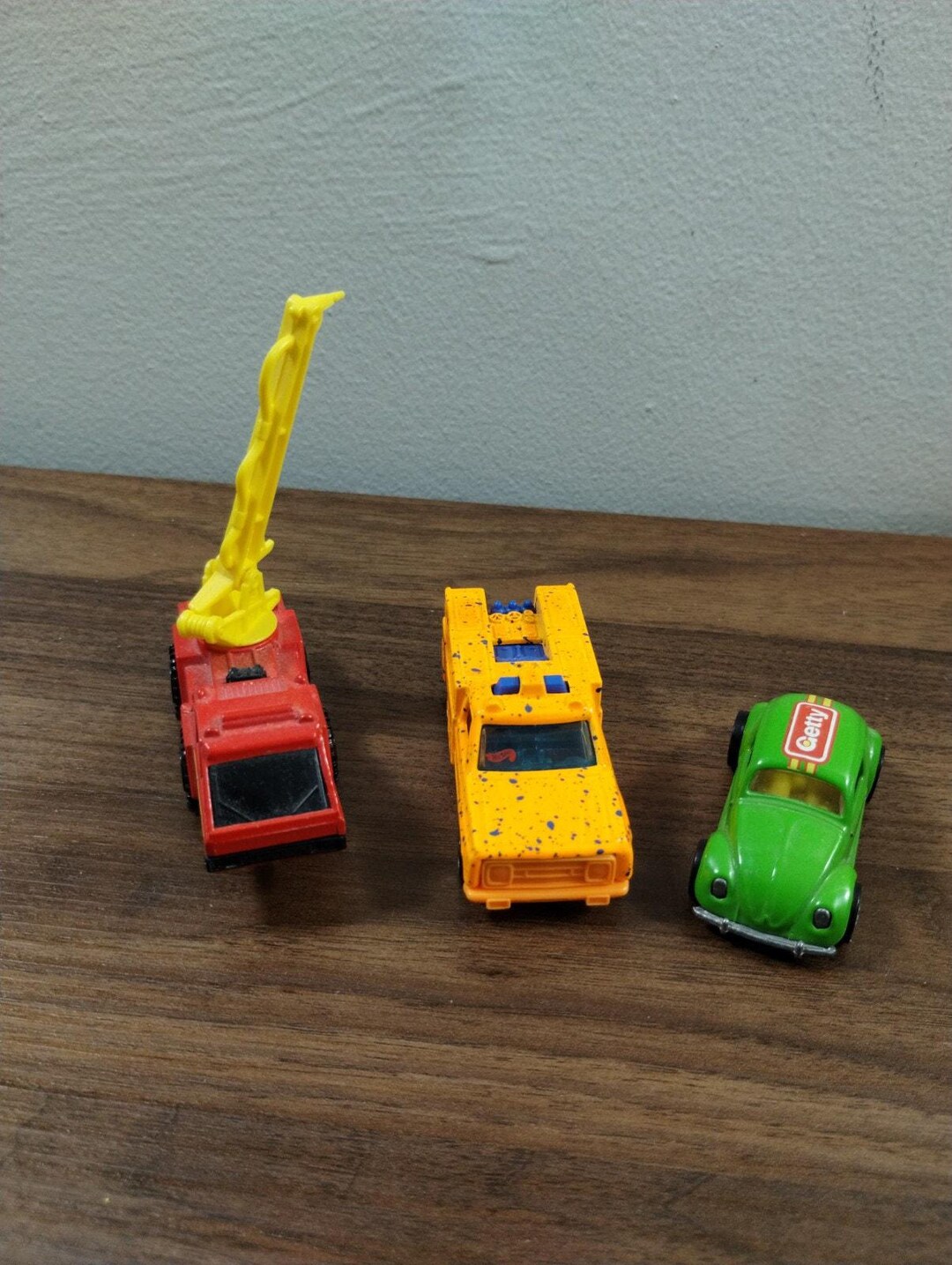 Vtg Hot Wheels Orange Splatter Paint Trunk Getty Volkswagen & Firetruck ...