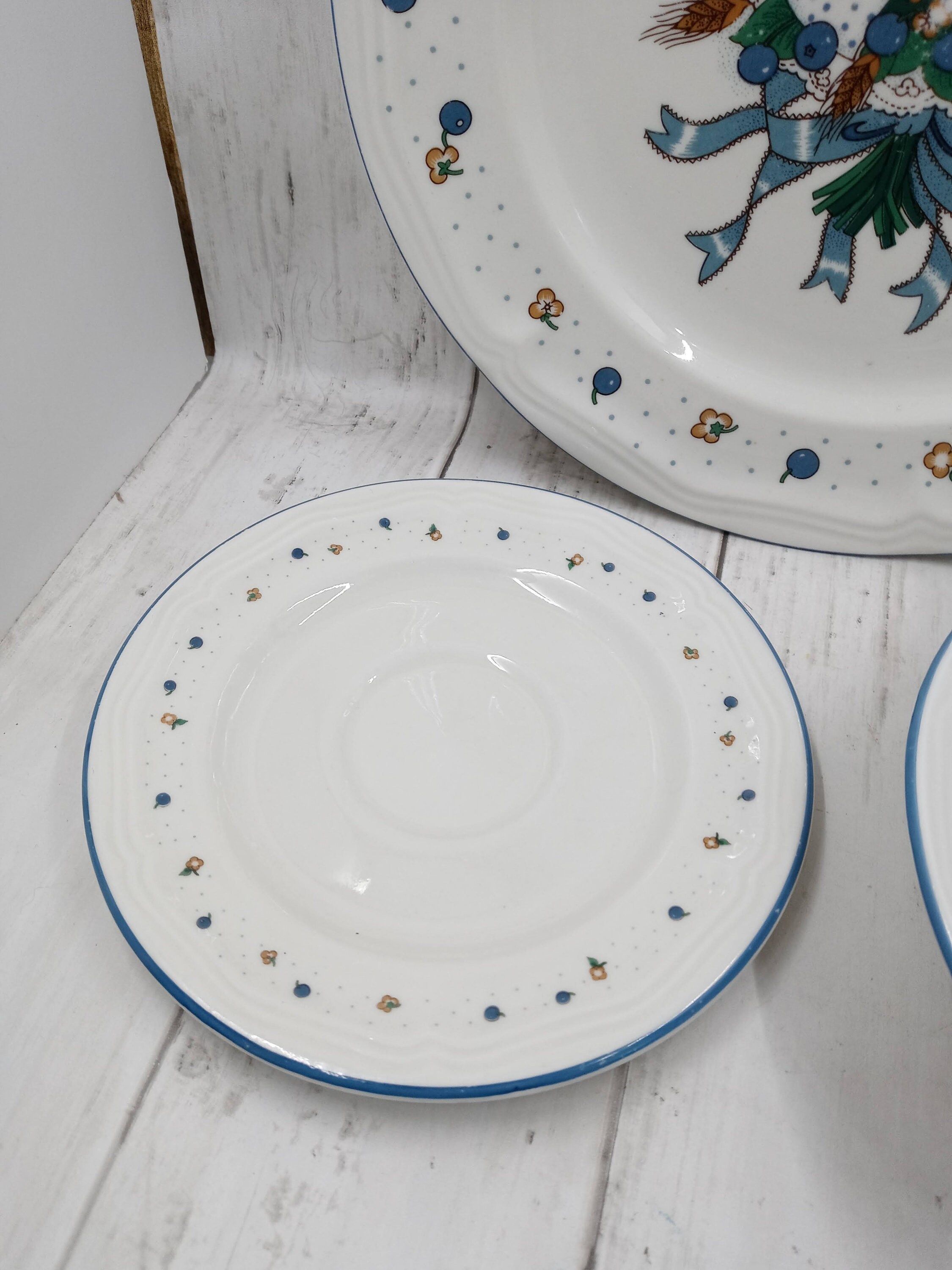 Vtg Blueberry Hearts Dinnerware by Tabletops Unlimited Hearts, Ribbon ...