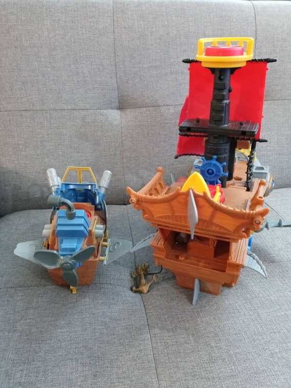 Toys & Games Imaginext Pirate Shark Pirate Ship & Submarine Set of 2 ...