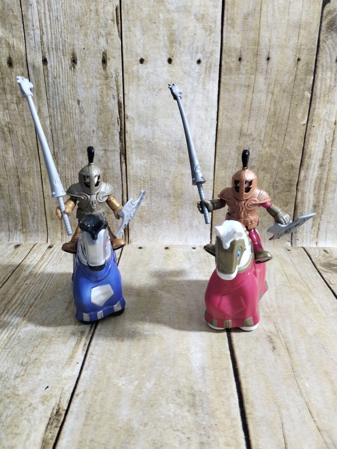 Imaginext Blue & Red Eagle Talon Castle JOUSTING KNIGHTS HORSES Figures ...