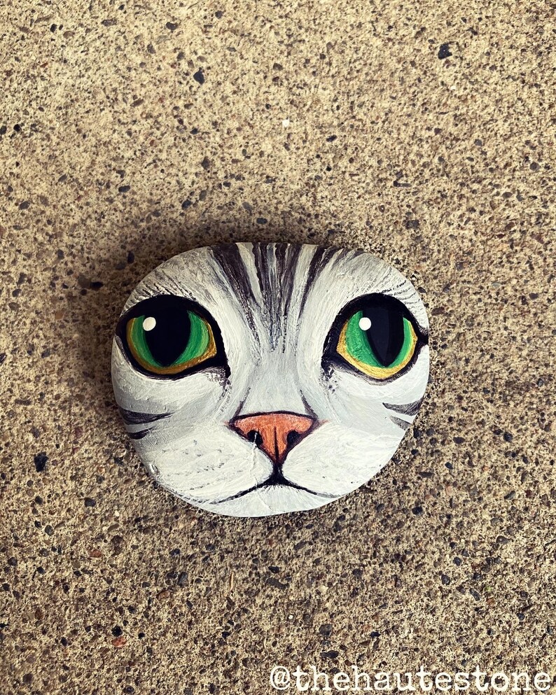 Gray Tabby Cat Face Painted Stone - Etsy