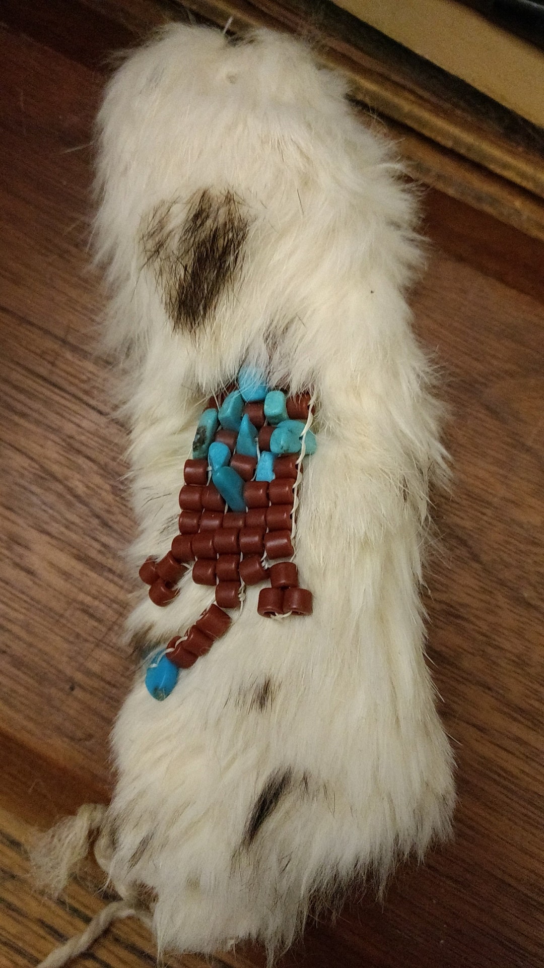 RARE Vintage Native American Rabbit Skin Beaded Pipe Holder. Nuevo sin ...