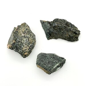Augite Cleavable Inosilicate Mineral - 10 Unpolished Rock Specimens ...