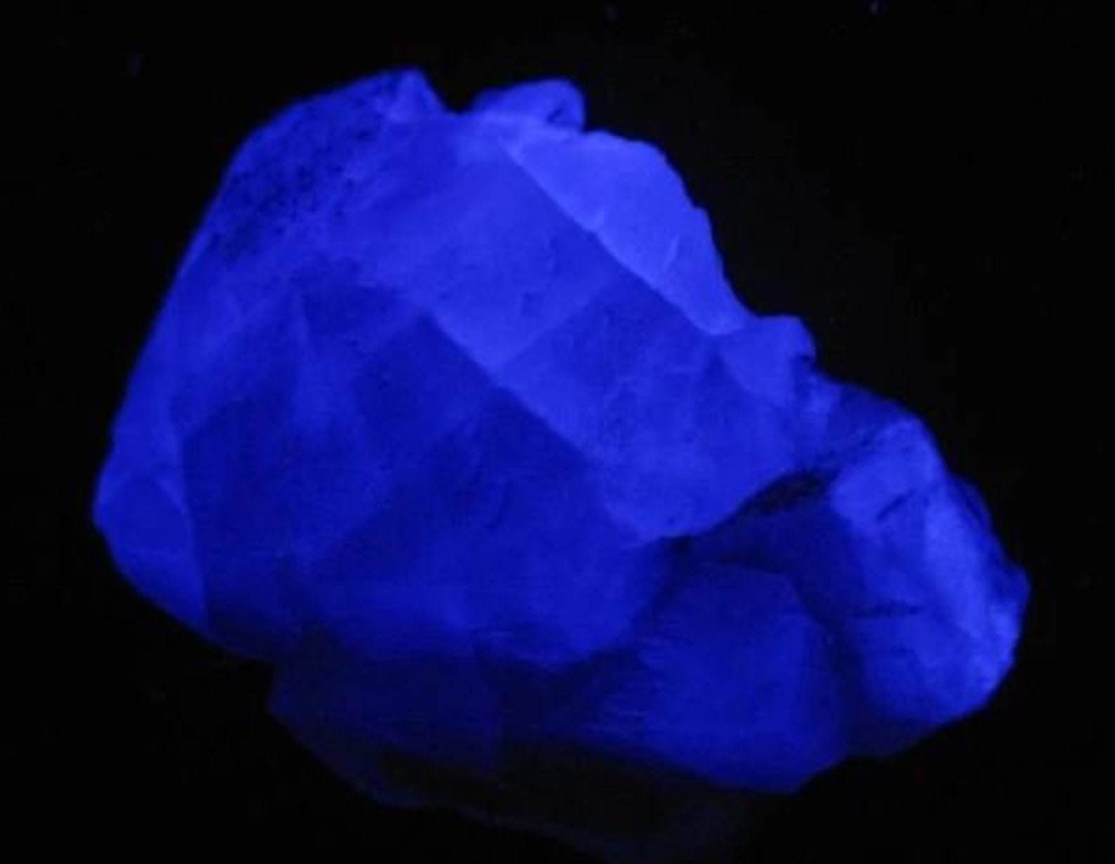 Fluorite Halide Mineral 3 Unpolished Fluorescent Rock - Etsy