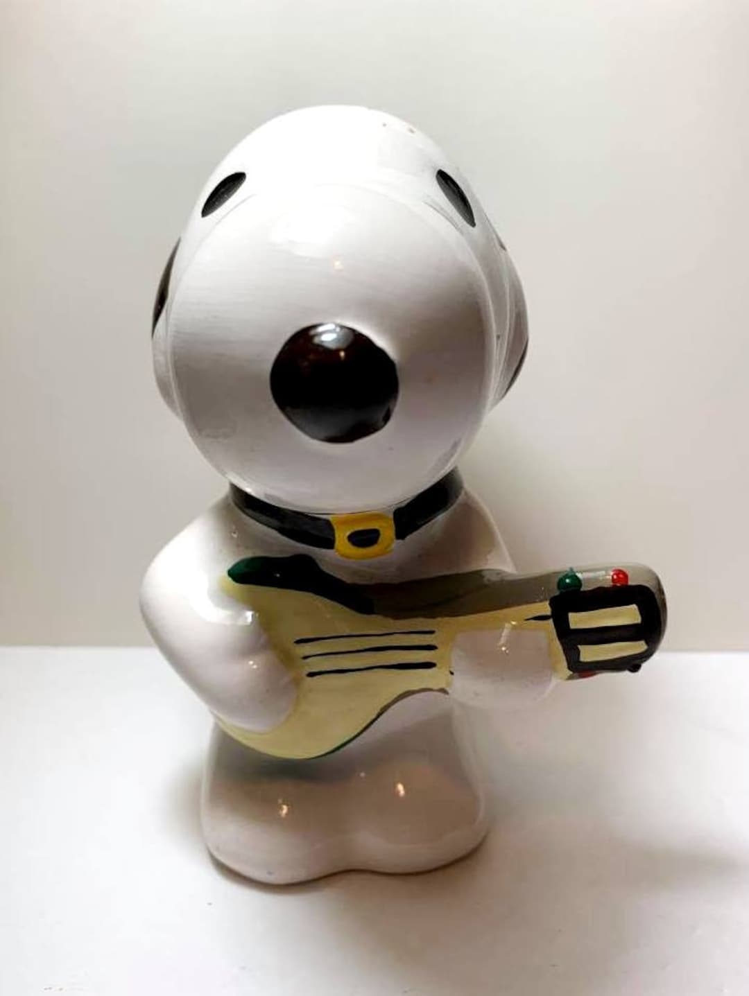 90's "marbles" Playing Banjo Ceramic Piggy Bank - Snoopy's Brother ...