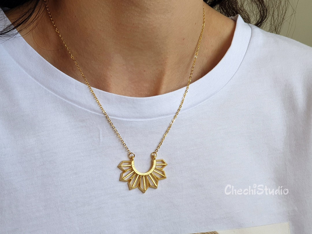 Collar de sol de oro collar con colgante de sol collar de - Etsy España