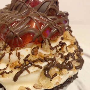 The Saturn Devouring Cupcakes - Etsy