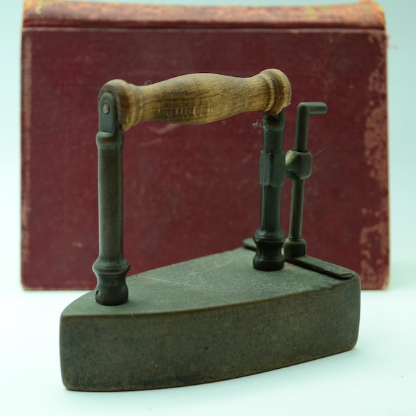 Vintage Clothes Iron - Etsy