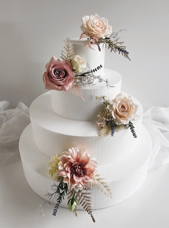 Wedding cake flower toppers 60 photos - Astyledwedding.com