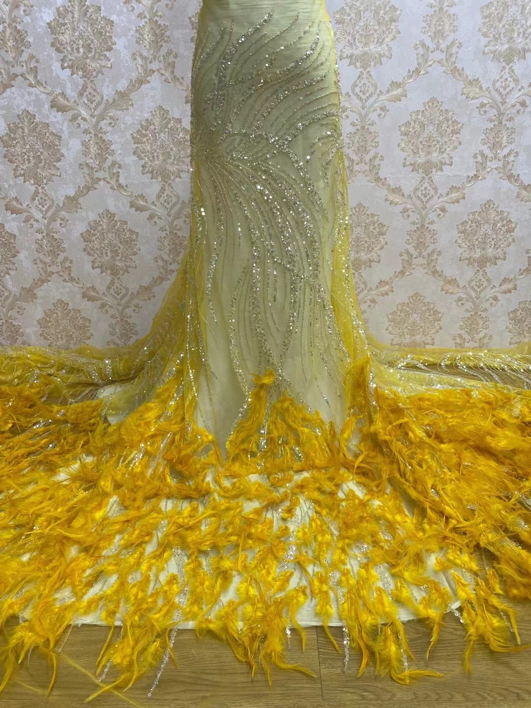 Luxury Fashion Colorful Sequins Design , Beaded Lace Fabric , Shinning ...